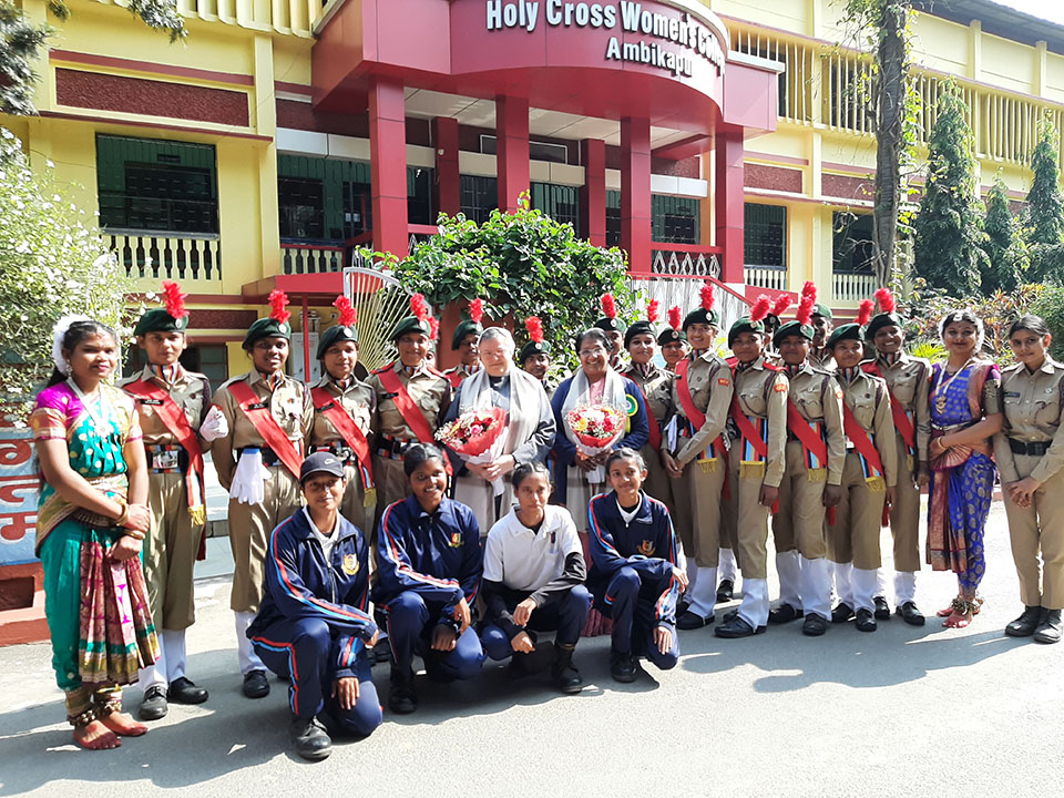 Holy Cross College Gemeinschaft, Ambikapur – SCSC Ingenbohl